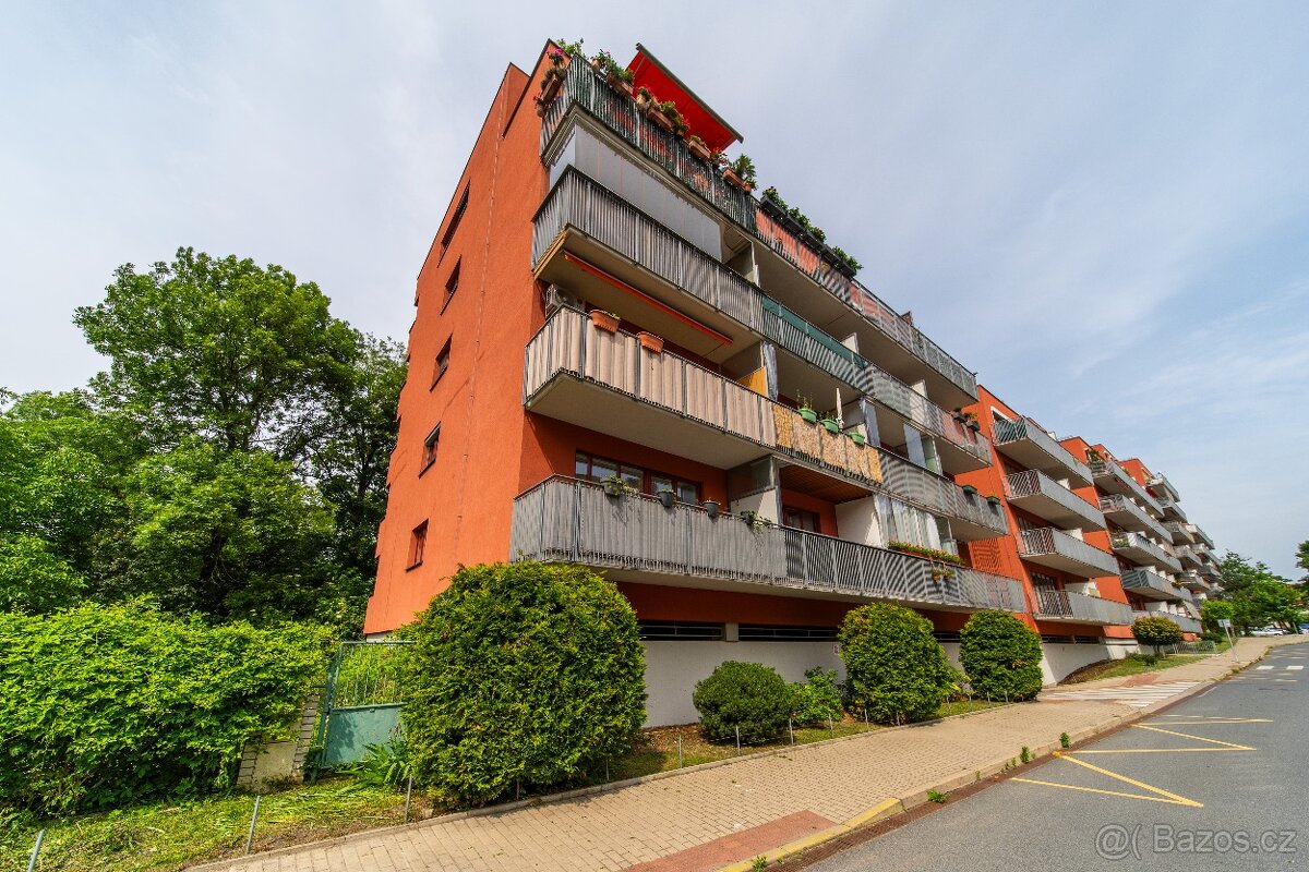 Netradiční byt s nádechem extravagance- Praha 4