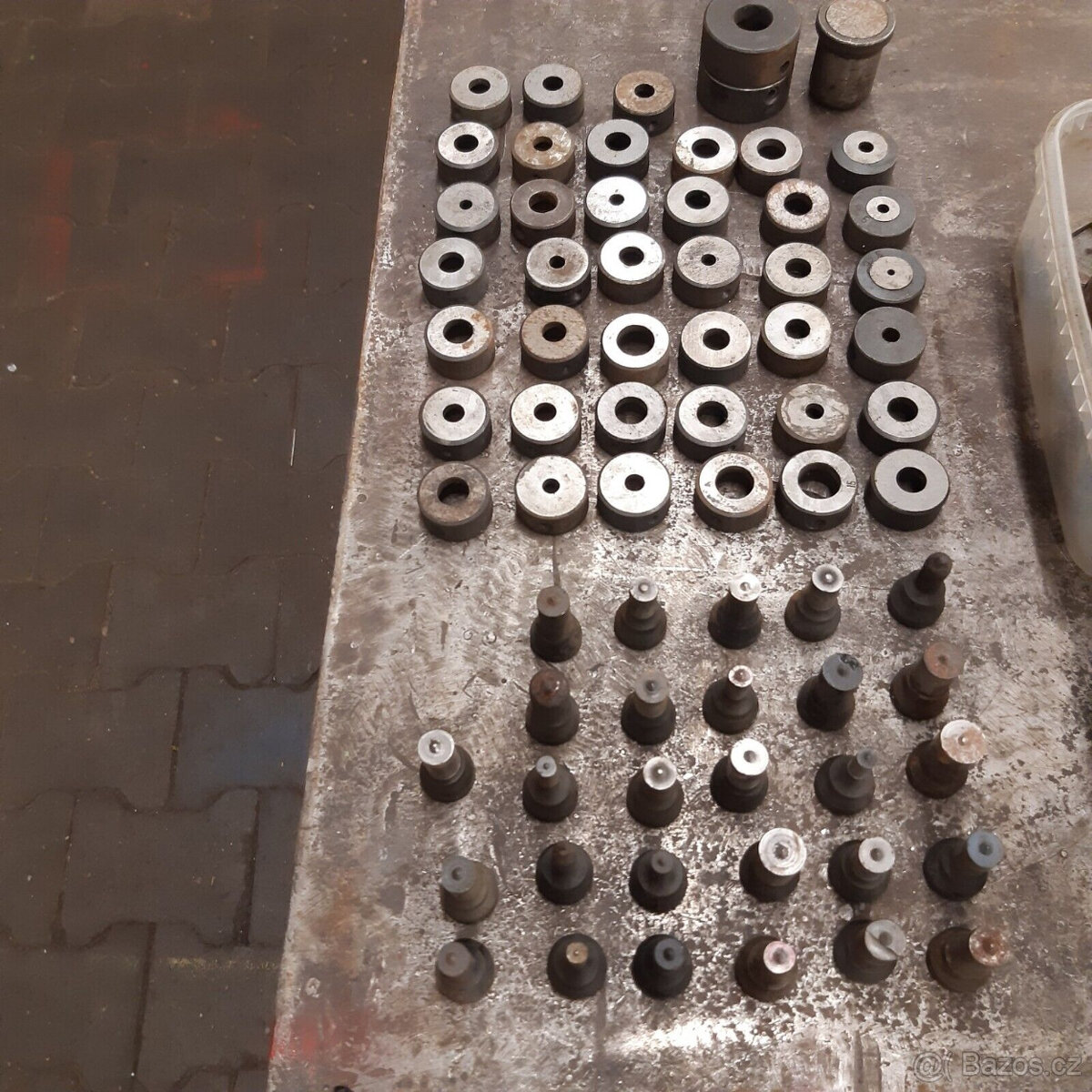 Příslušenství k děrovacím razítkům Mubea HPS 350 - Praha 4 | Bazoš.cz