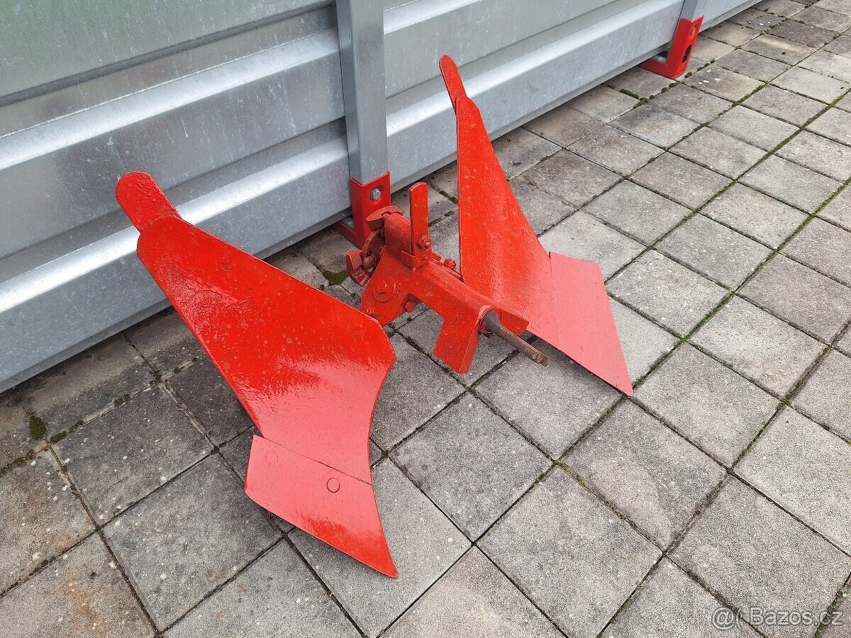 Pluh obracák Vari APH 352 - Plzeň | Bazoš.cz