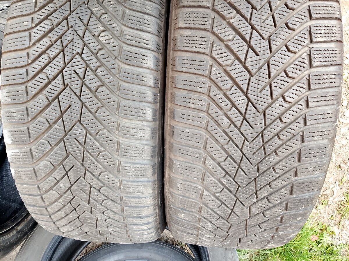 275/40/22 108v Pirelli - zimní pneu 2ks RunFlat - Praha 5 | Bazoš.cz