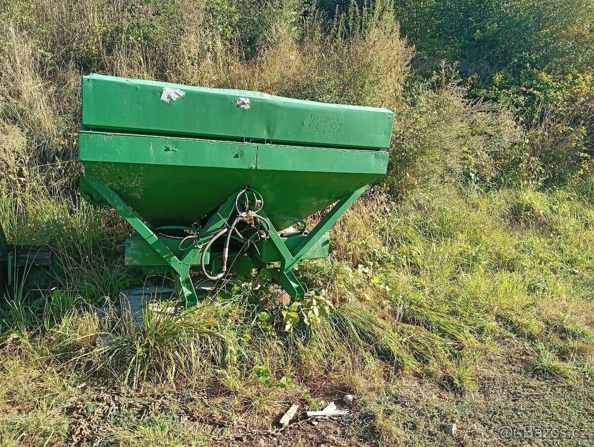 Rozmetadlo průmyslových hnojiv - Svitavy | Bazoš.cz