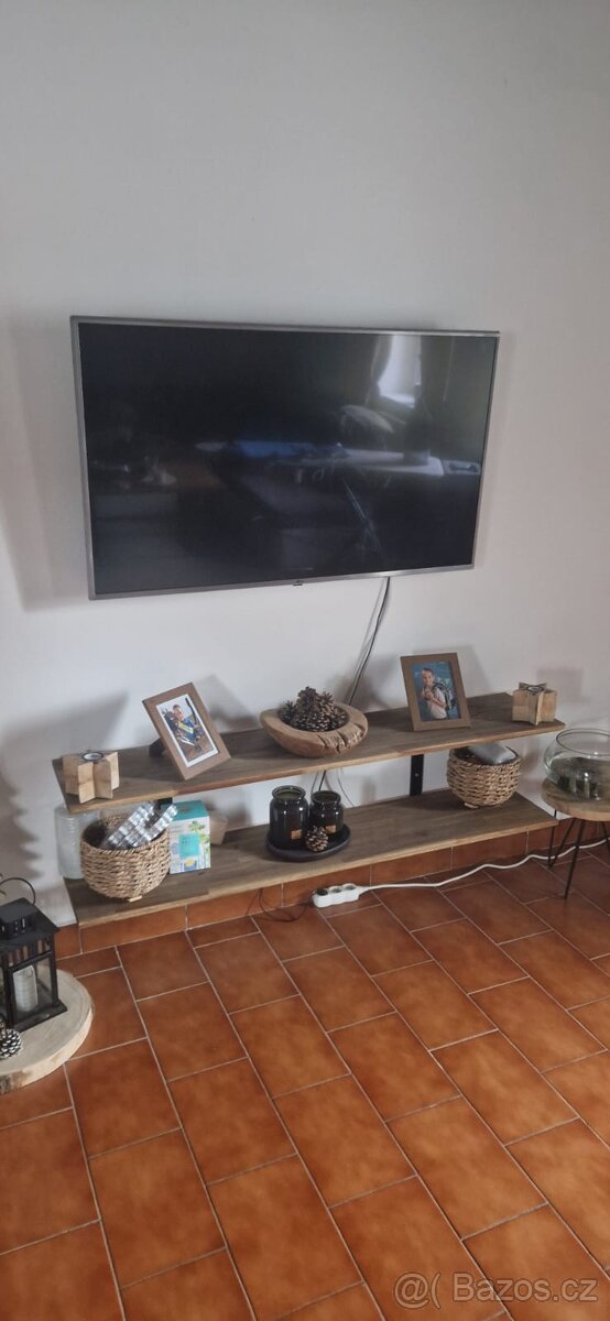 49" LG UHD smart TV - Jičín | Bazoš.cz