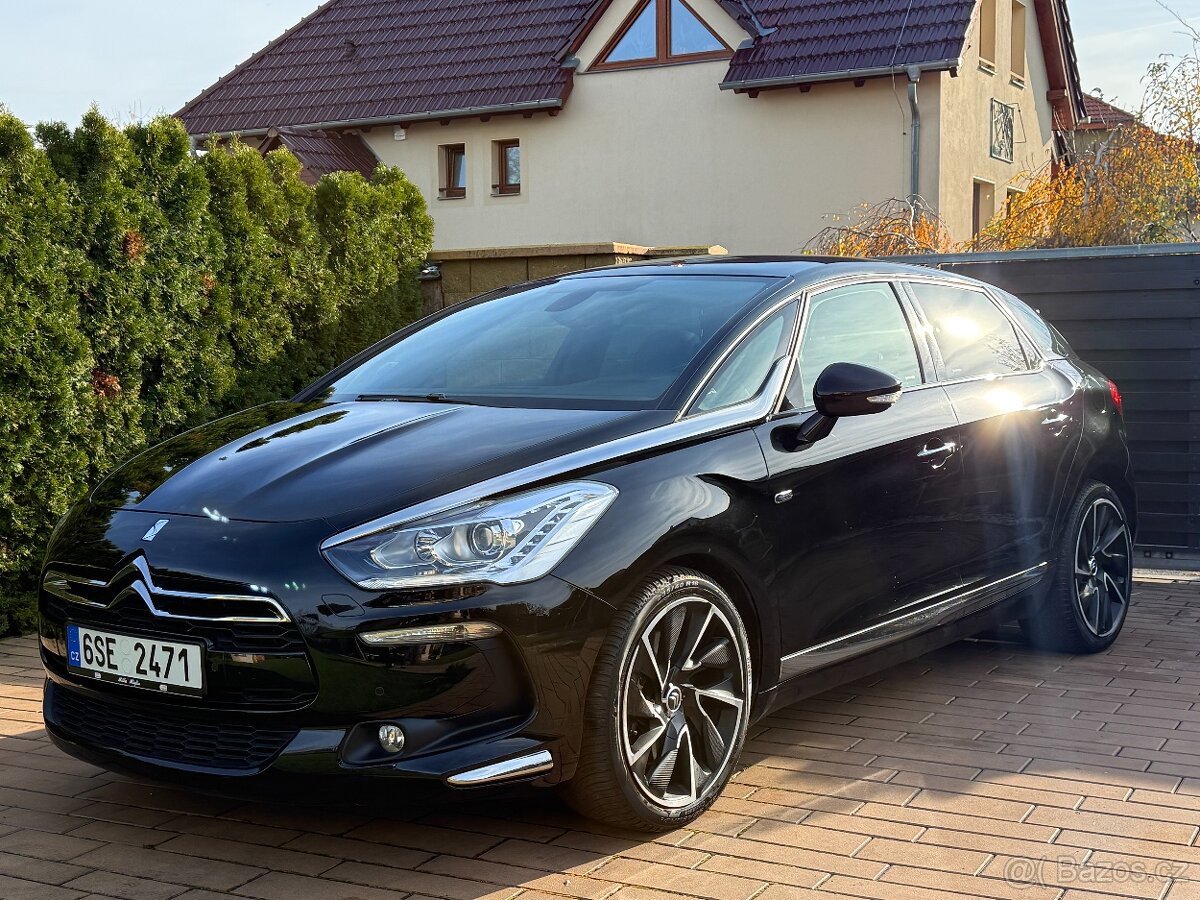 CITROËN DS5 2.0 HDi 147kW HYBRID /1.Maj.-10/2014-169.490km/ - Praha - východ | Bazoš.cz