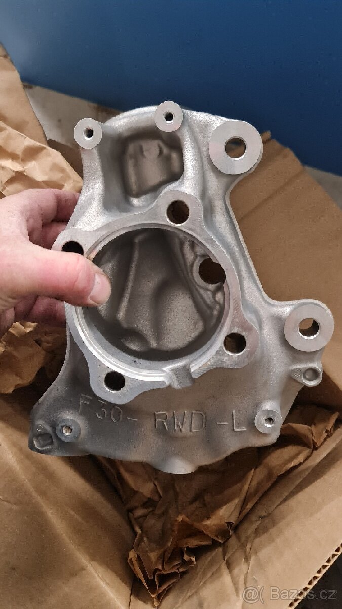 BMW řady 3 F30/31/34 těhlice levá - Praha 5 | Bazoš.cz