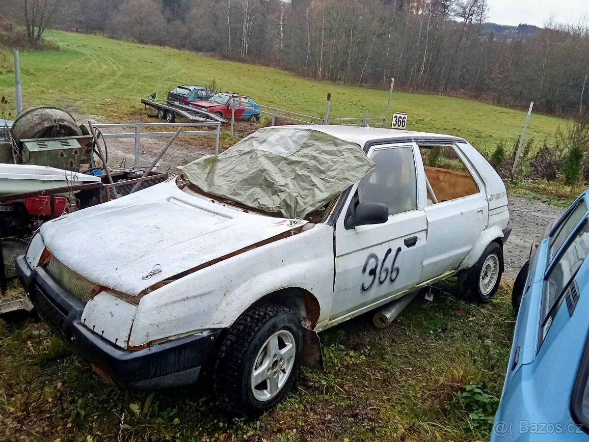 Favorit na autocross - Klatovy | Bazoš.cz