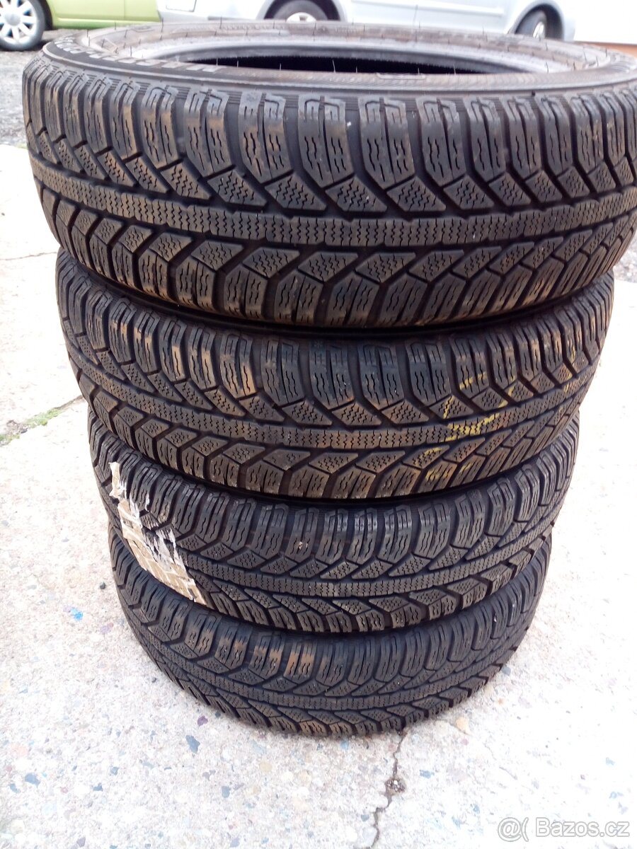 Sada zim. pneu Semperit rozměr 165/65 R 15 - Jičín | Bazoš.cz