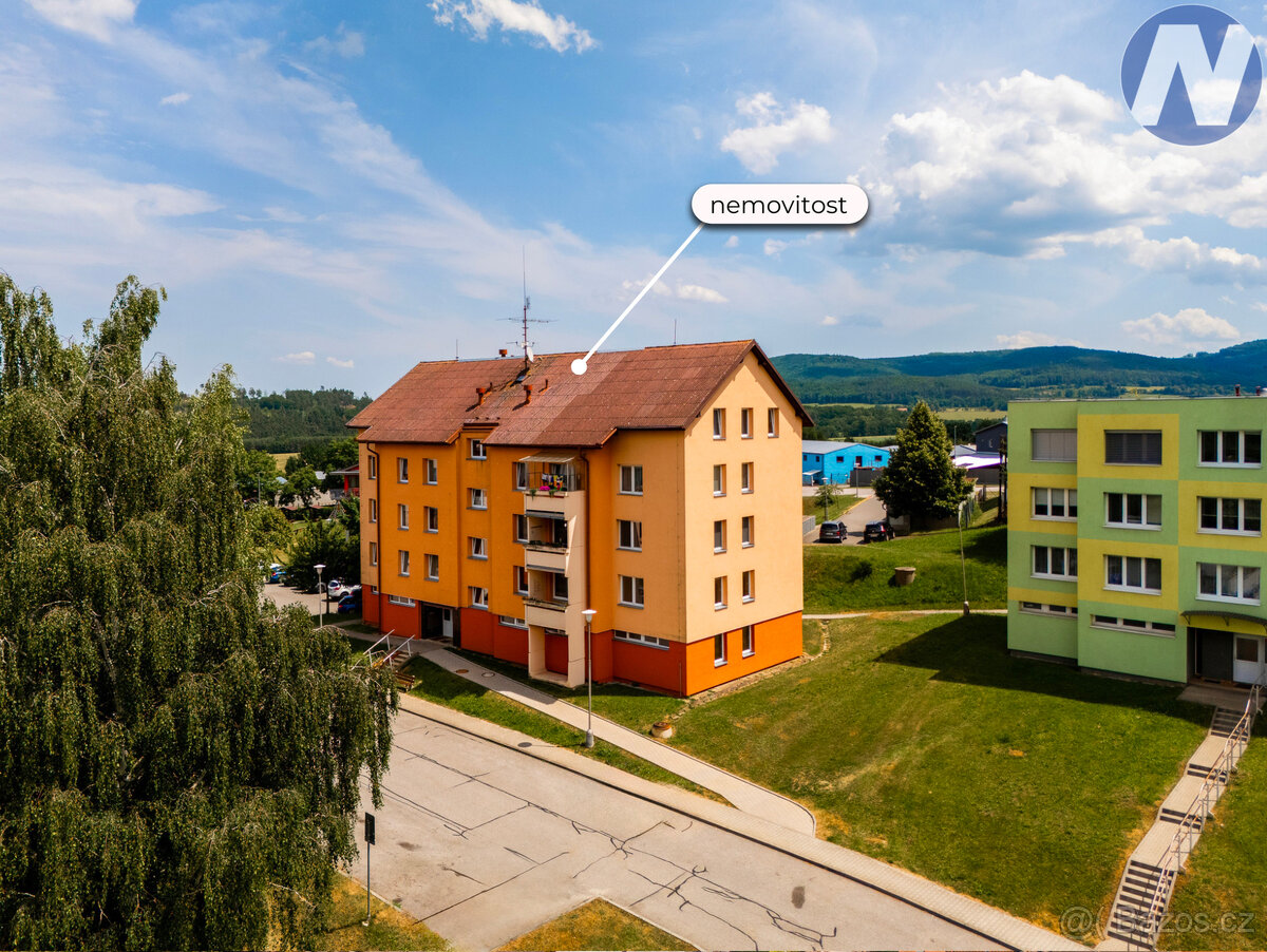 Prodej bytu 3+1+balkón, 74 m2, Sídliště SNP, Lhenice - Prachatice | Bazoš.cz
