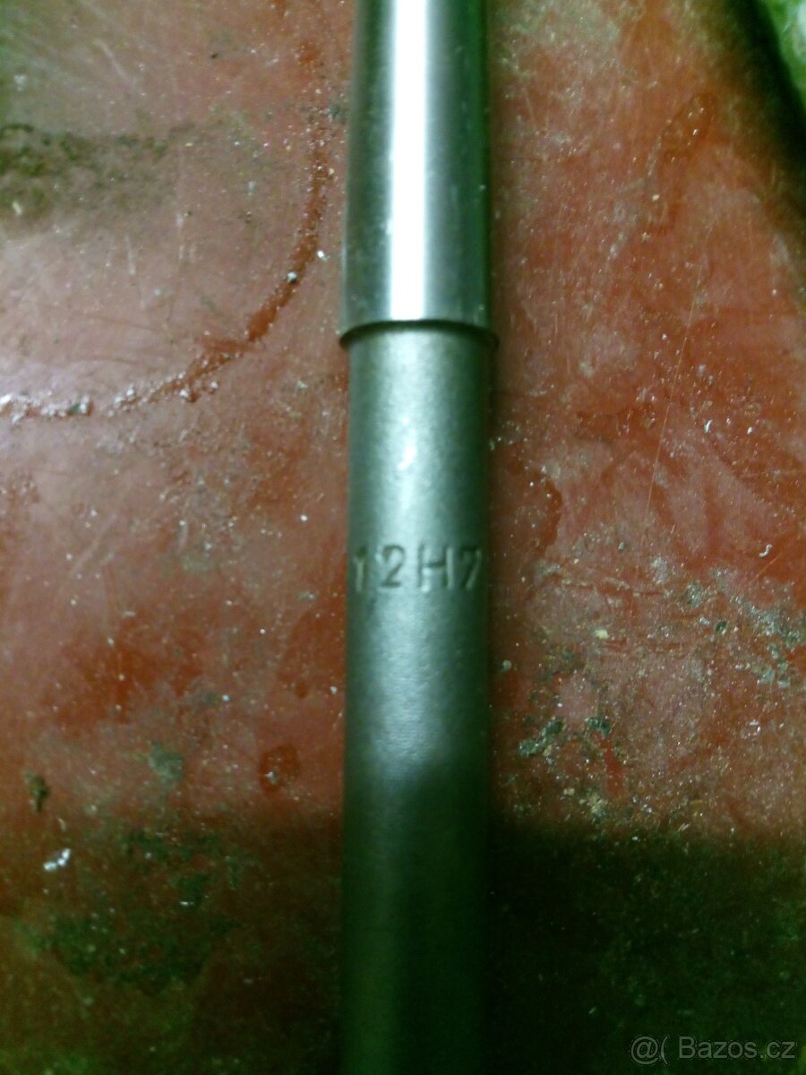 STROJNÍ VÝSTRUŽNÍK 12H7 CSN 221431/DIN 208 B - Plzeň-sever | Bazoš.cz