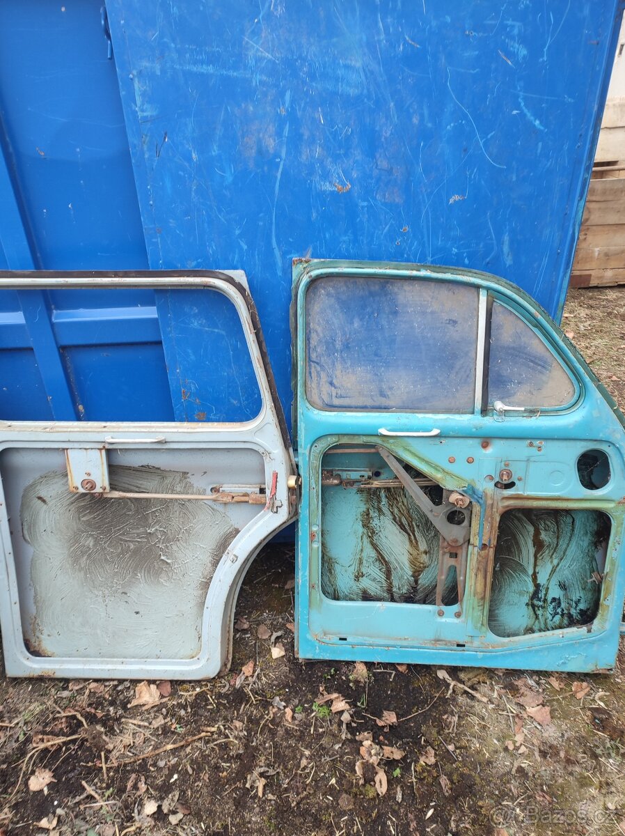 Dveře Škoda 1202 - Praha - západ | Bazoš.cz