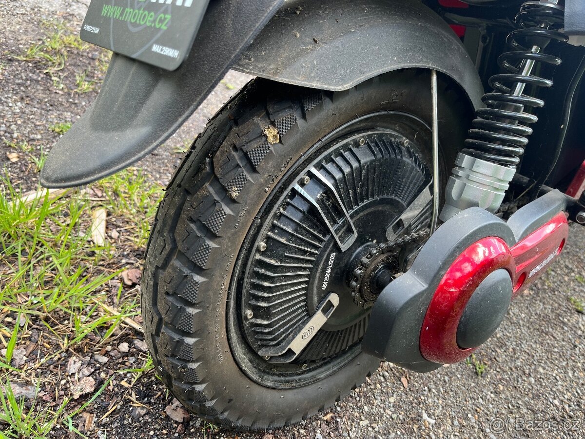 Elekro Moped - Hradec Králové | Bazoš.cz