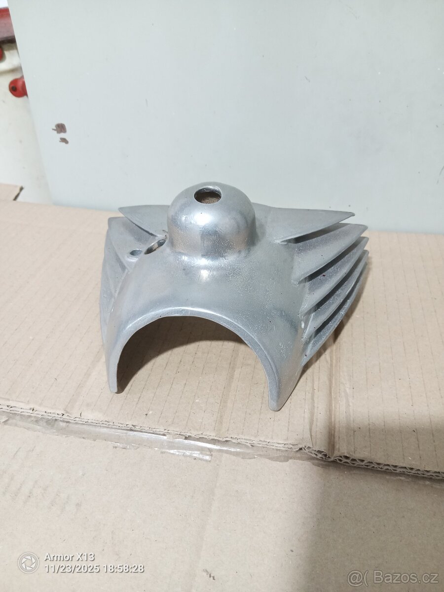 Jawa 350 pérák nebo Ogar kryt karburace - Klatovy | Bazoš.cz