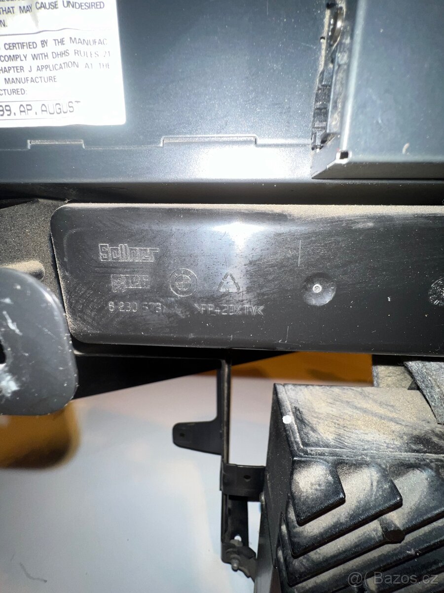 Zesilovač, měnič, odkládací schránka kufru - Pardubice | Bazoš.cz