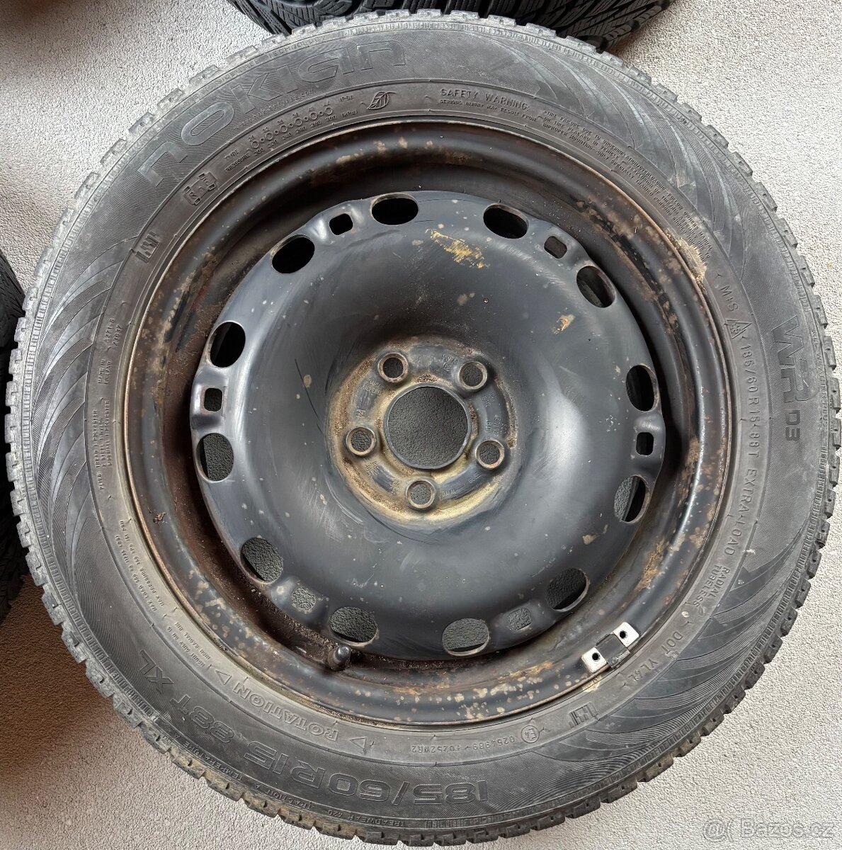 Kompletní zimní kola 6x15 s pneu Nokian 185/60 R15 Fabia - Plzeň | Bazoš.cz