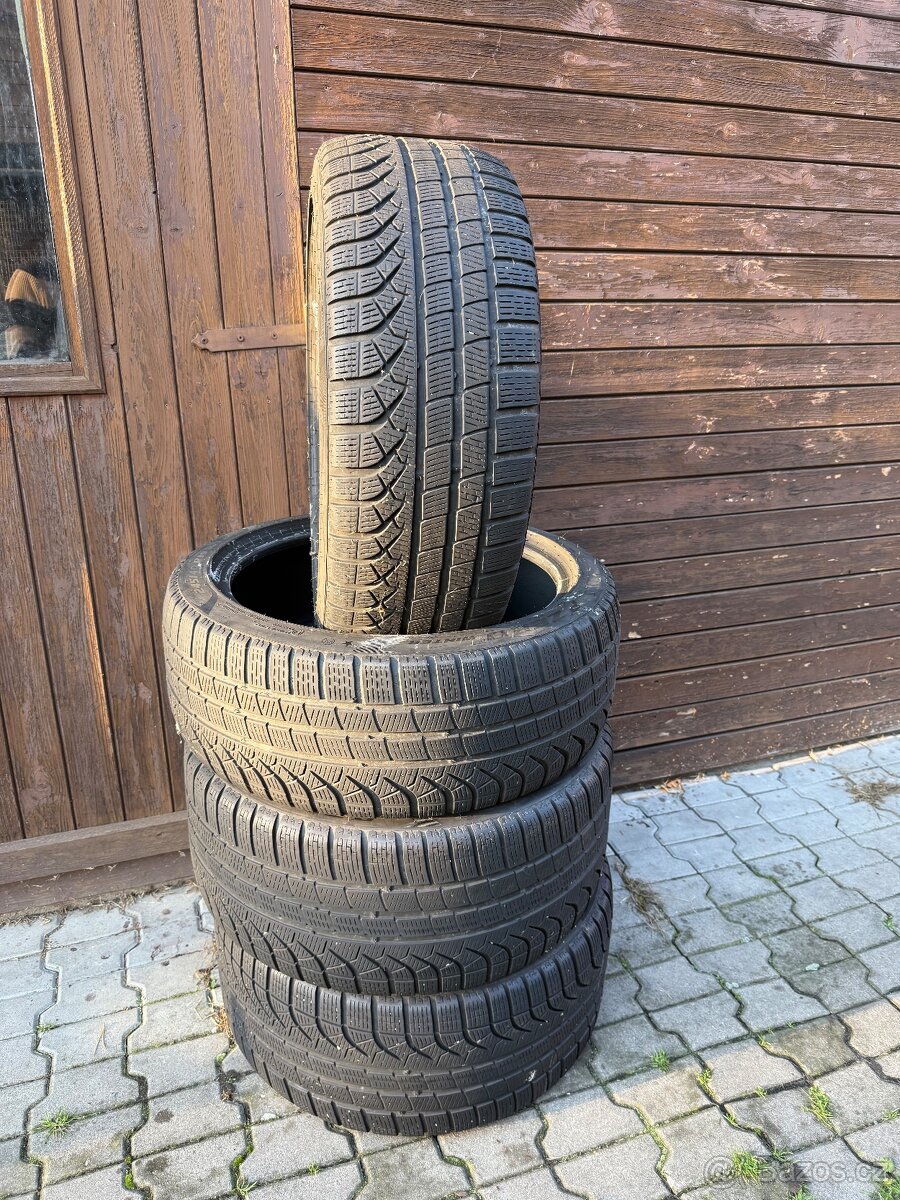 Pirelli P Zero WINTER 245/40 R19 275/35 R19 - Kolín | Bazoš.cz