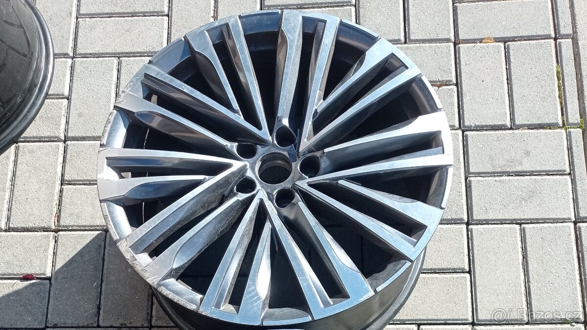 1x 20" al disk MEROPE ORIGINAL SKODA KODIAQ L&K r.v. 23 - Kladno | Bazoš.cz