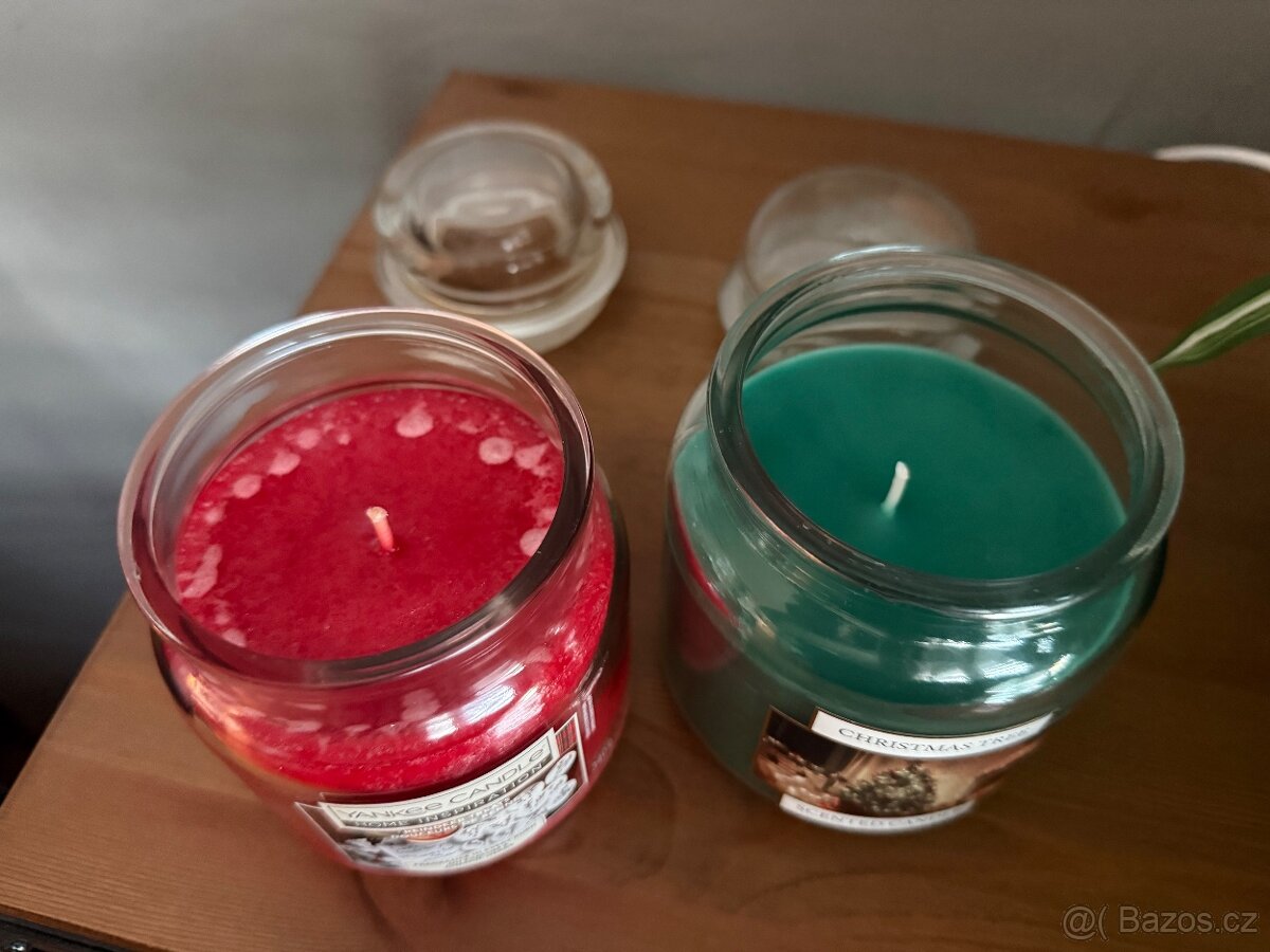 Vánoční Yankee Candle 340g a Christmas Tree 395g / Nové - Brno | Bazoš.cz