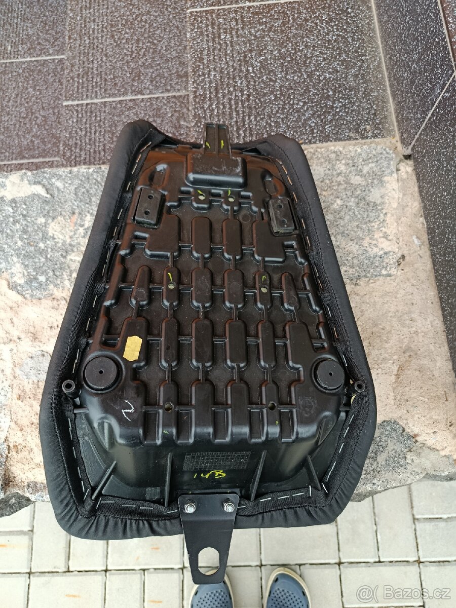 Sedlo Royal Enfield Himalayan 411 - Chrudim | Bazoš.cz