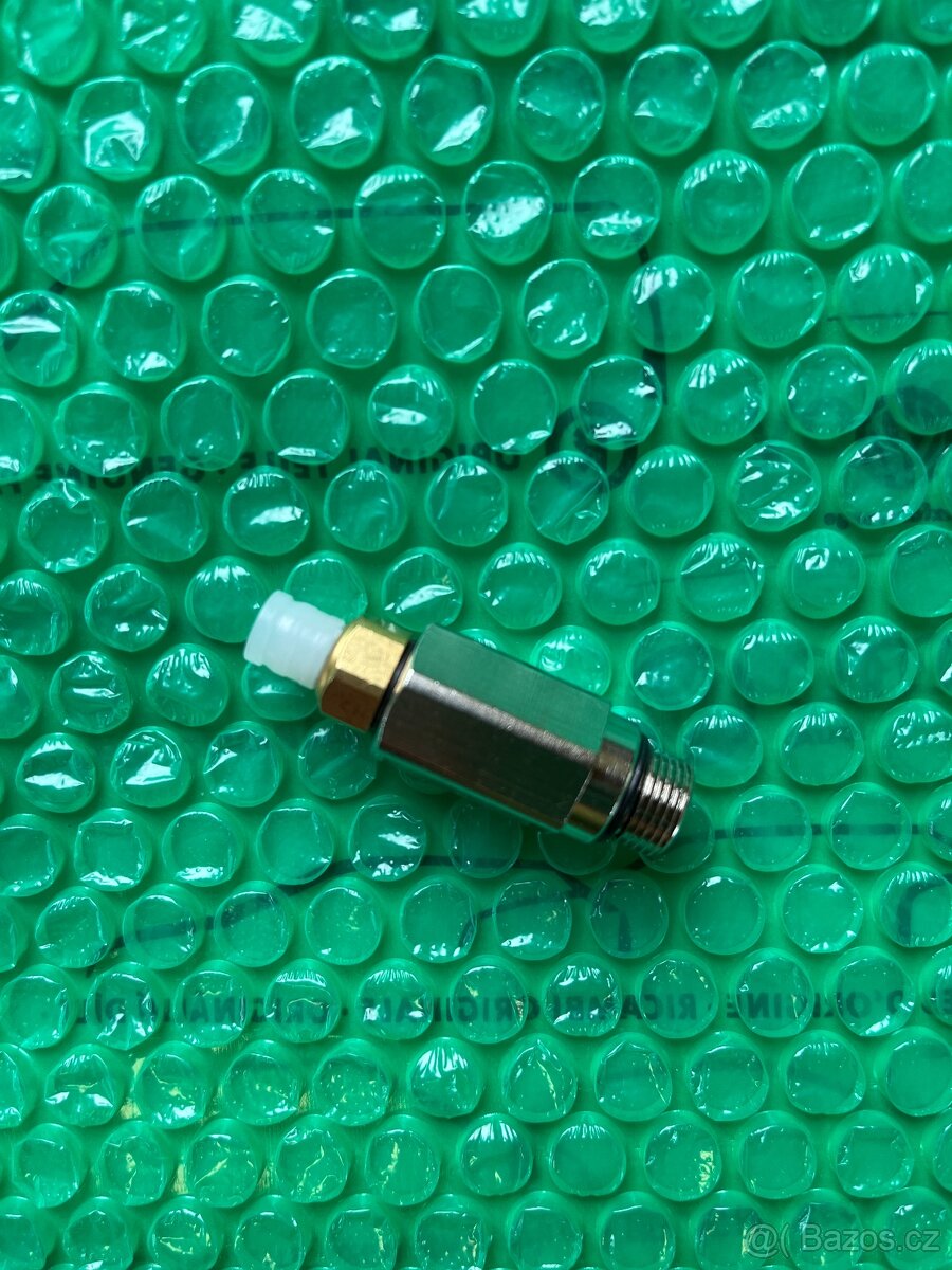 Tlakový ventil měchu VW Touareg II 7P Přední a Zadní - Liberec | Bazoš.cz