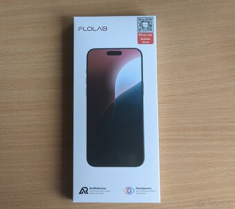 IPHONE 17 FLOLAB SKLO NA DISPLEJ - Písek | Bazoš.cz