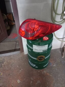 Zadni svetlo Peugeot 207 combi a Sw prave - Uherské Hradiště | Bazoš.cz