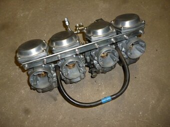 Suzuki GS 1100 G. Karburátory. Od 1982 - Vsetín | Bazoš.cz