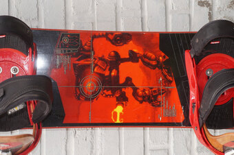 Snowboard 160 cm Nitro + vázání, bezvadný stav. - Praha 8 | Bazoš.cz